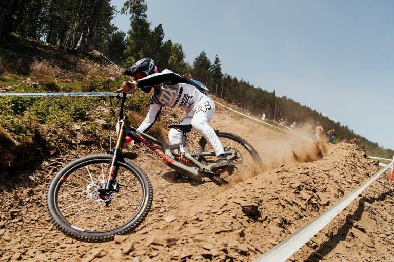 8 Dicas de Downhill para iniciantes - Blog | Entre Trilhas